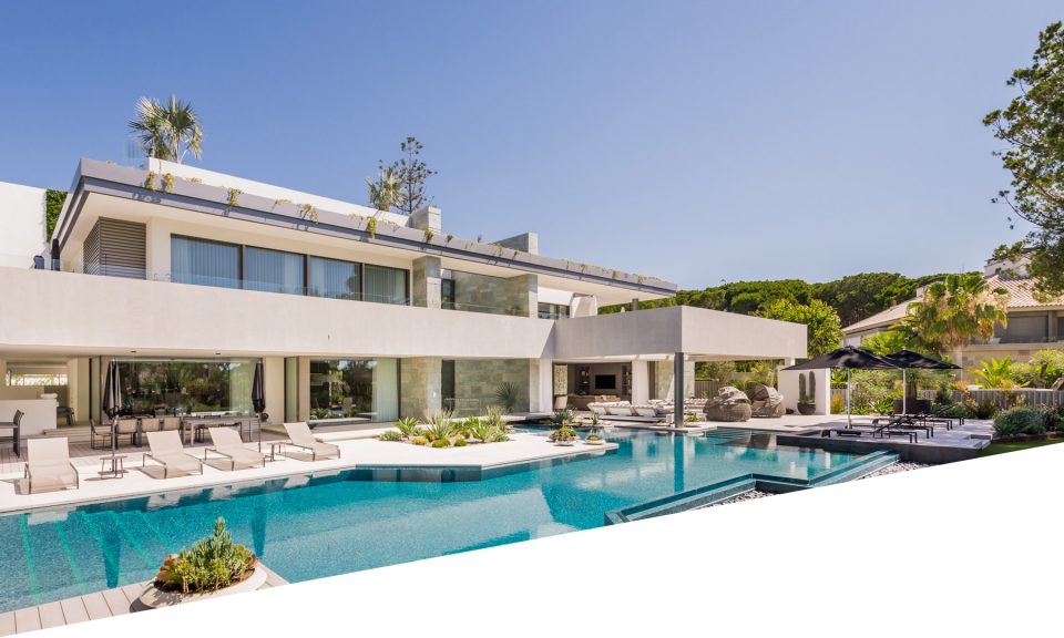 SINGLE-FAMILY HOUSE IN URB. MARBELLA CLUB - Constructores en Marbella B ...